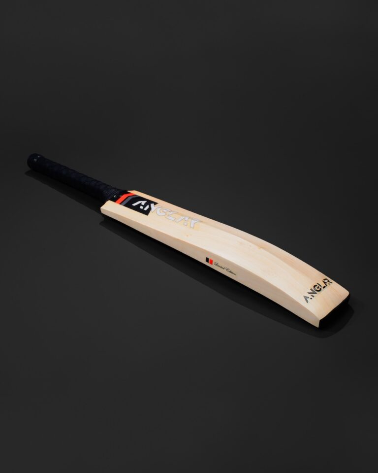 Buy Custom Handmade English Willow Cricket Bats in India | ANGLAR